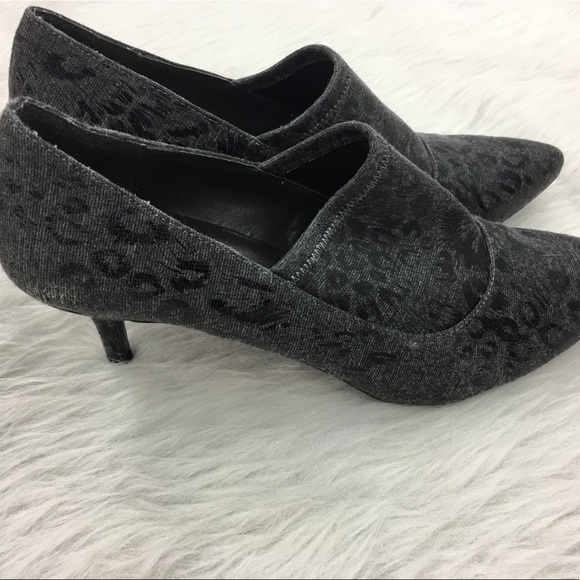 Impo | Shoes | Impo Stretch Kitten Heels Sz 95 | Poshmark